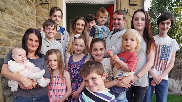 Watch 18 Kids and Counting | Stream free on Channel 4