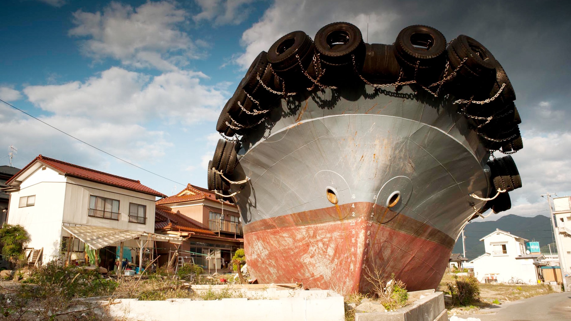 Japan's Tsunami: Caught on Camera | All 4